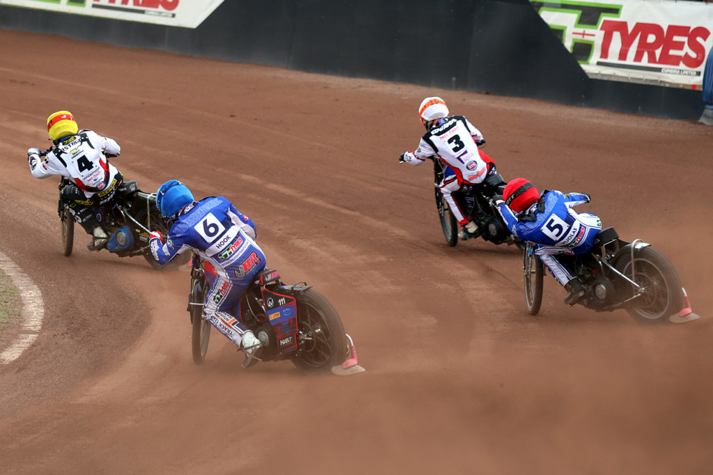 Workington Comets crash to defeat – cumbriacrack.com