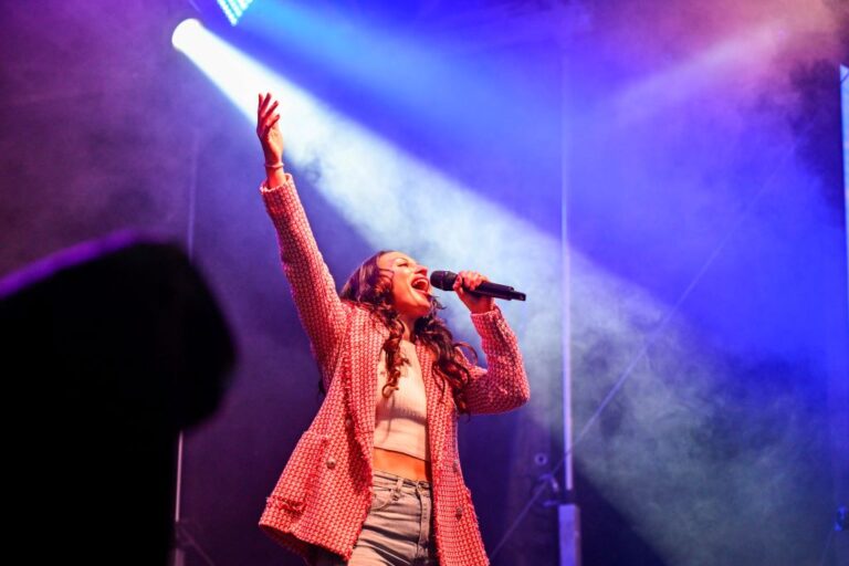 Thousands of people attend Carlisle’s Christmas lights switch-on ...